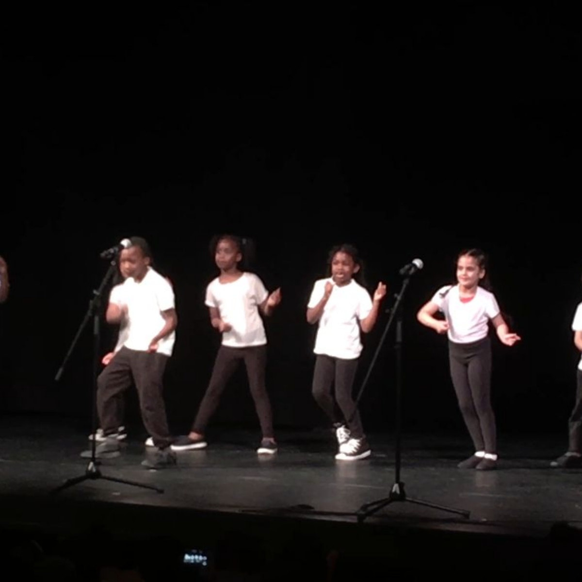 Hazelbury Primary School - Stars in their Eyes!